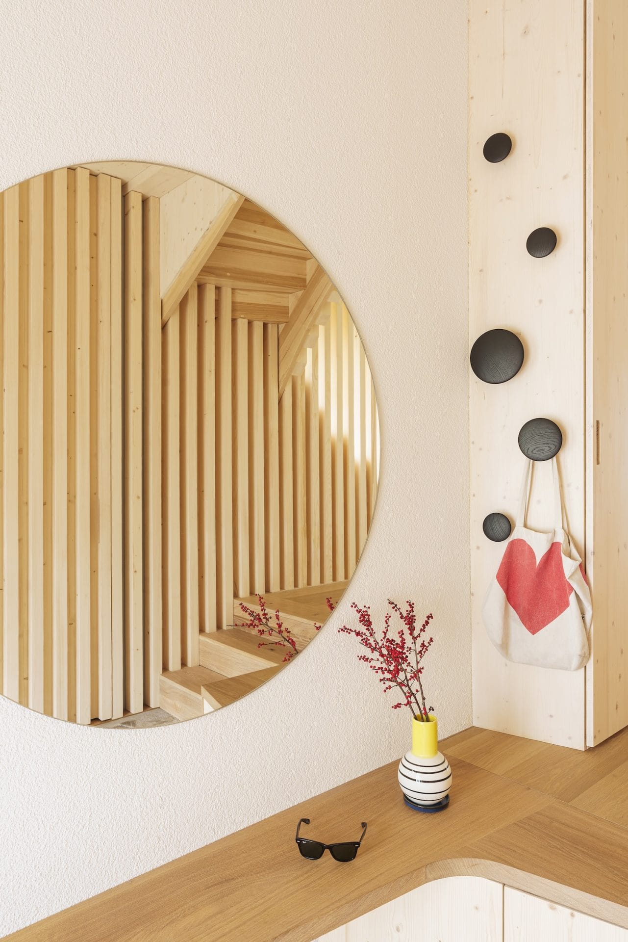 Anna Jach i jej szwajcarski dom, który patrzy