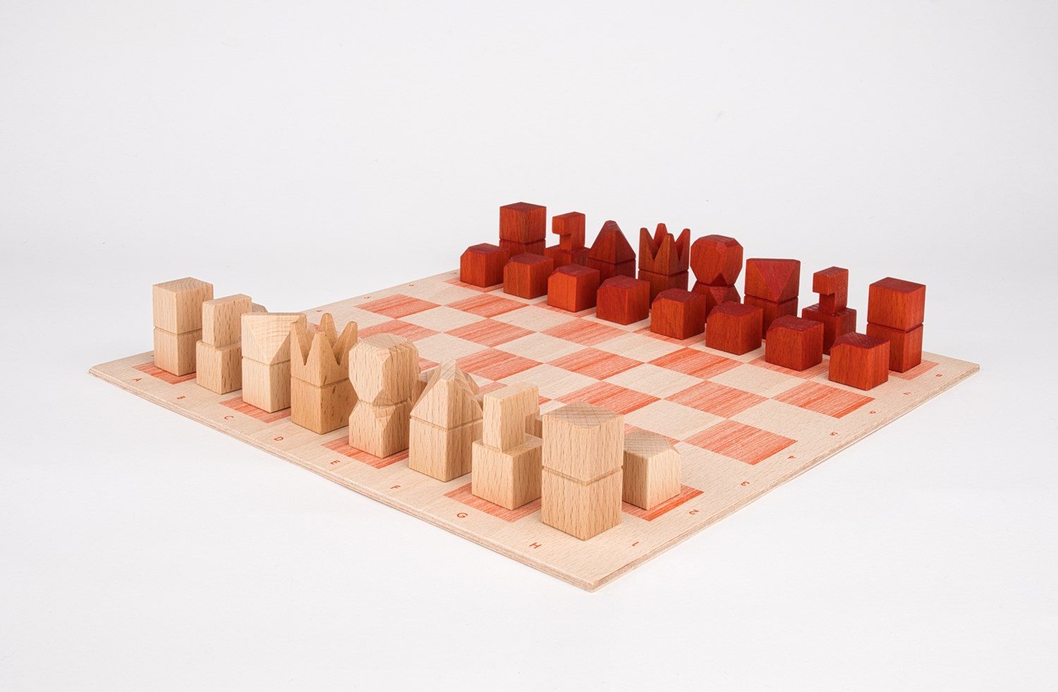 Designerskie szachy od polskich projektantek. Znacie?