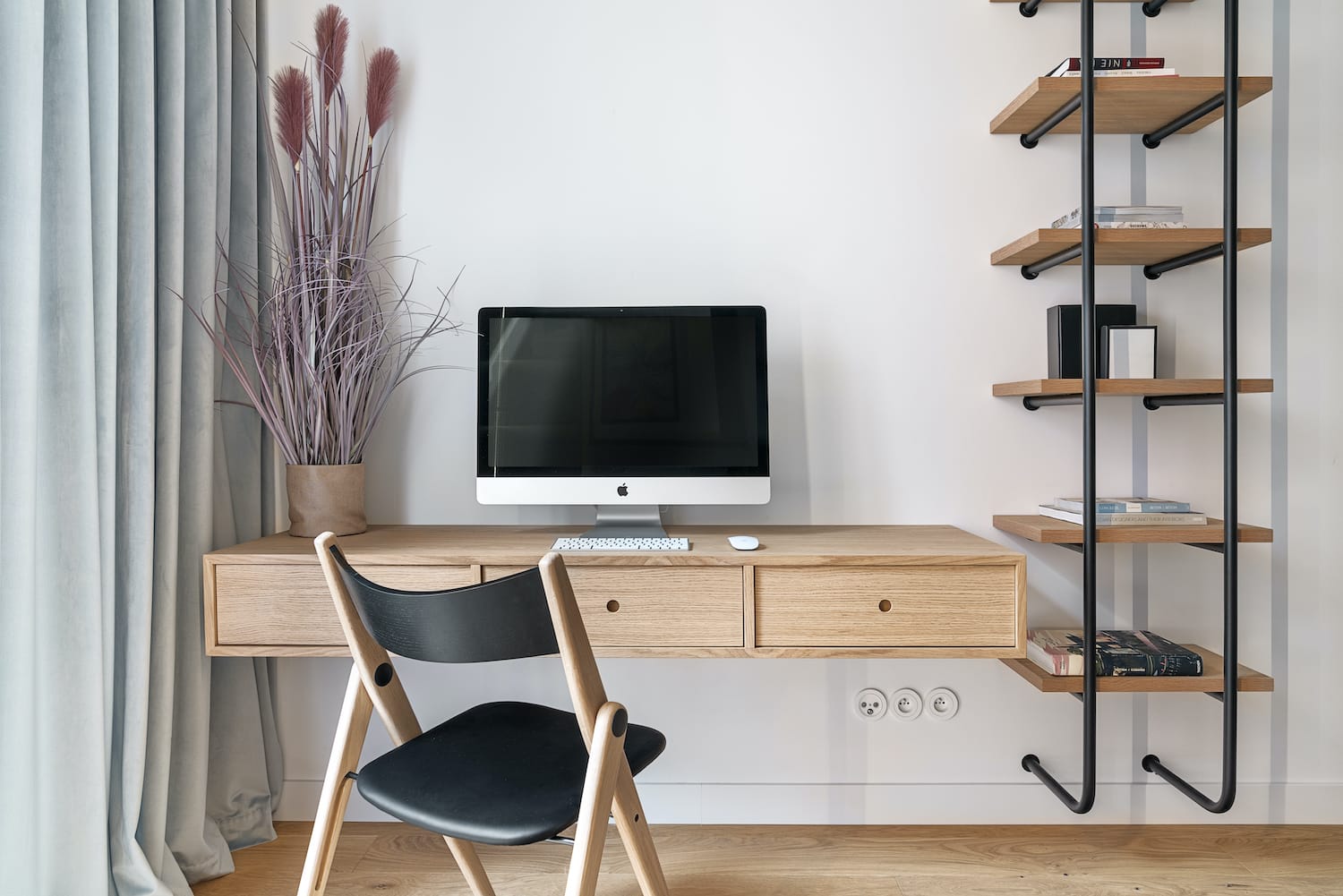 Mana Design prezentuje rodzinny apartament w odcieniu mięty