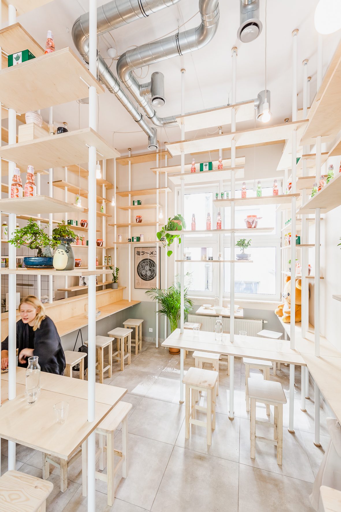 Vegan Ramen Shop. Piękno, funkcjonalizm i doskonały smak - DesignAlive