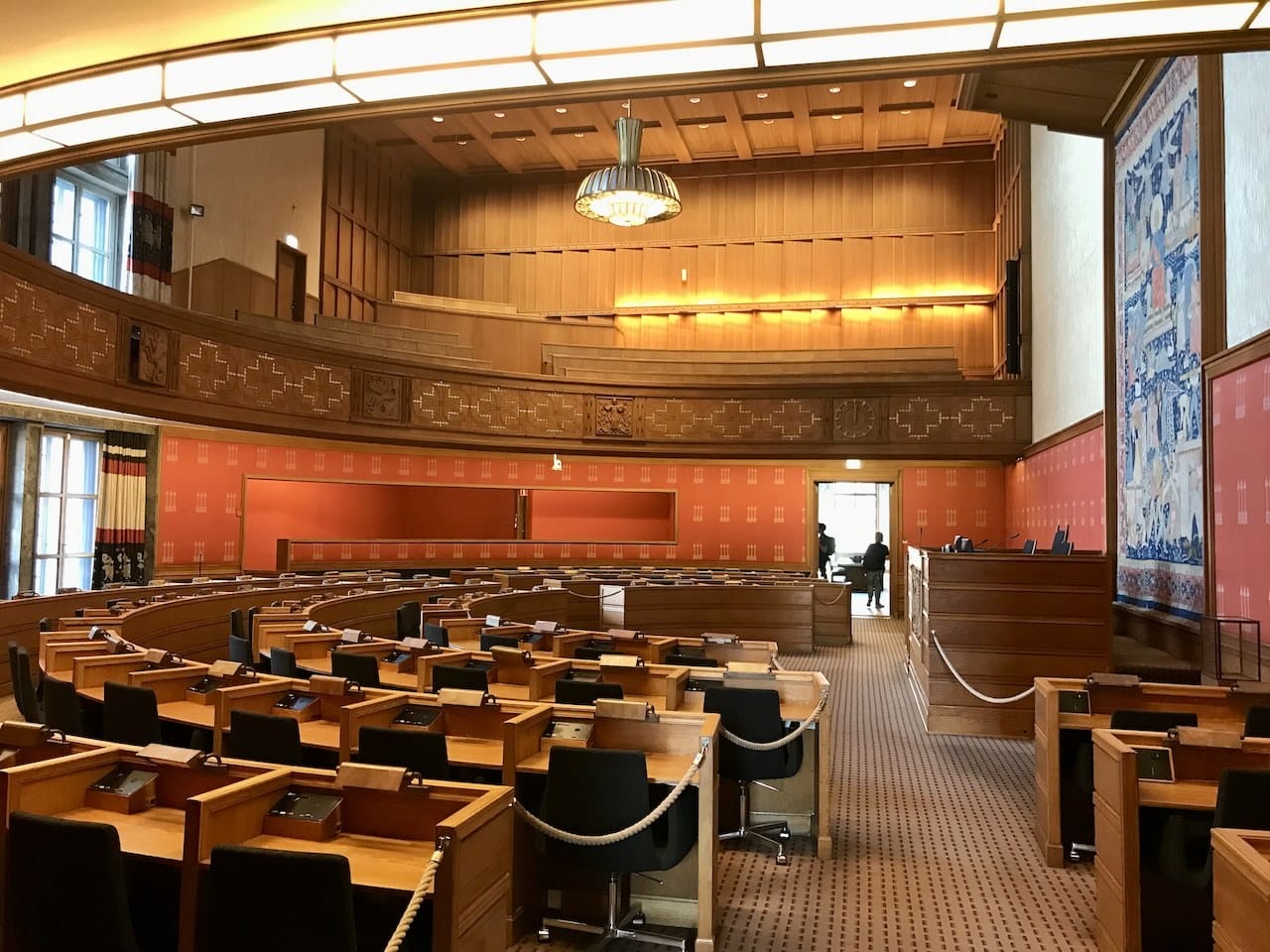 Ratusz w Oslo. Eklektyczna ikona